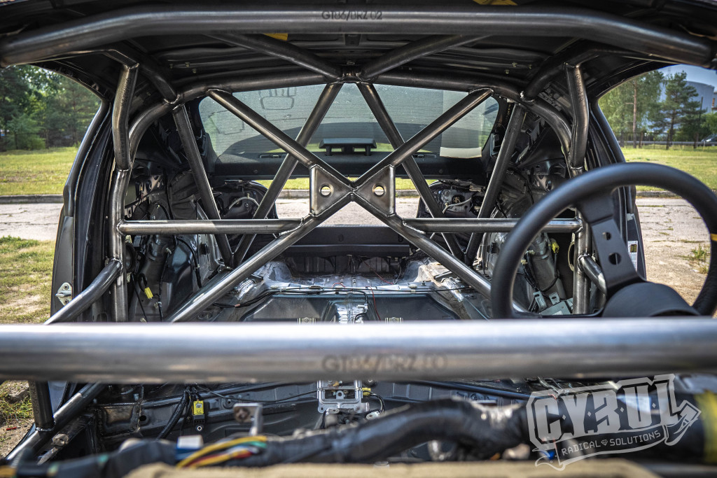 Toyota GT86 V4 roll cage with NASCAR door bars - CYBUL
